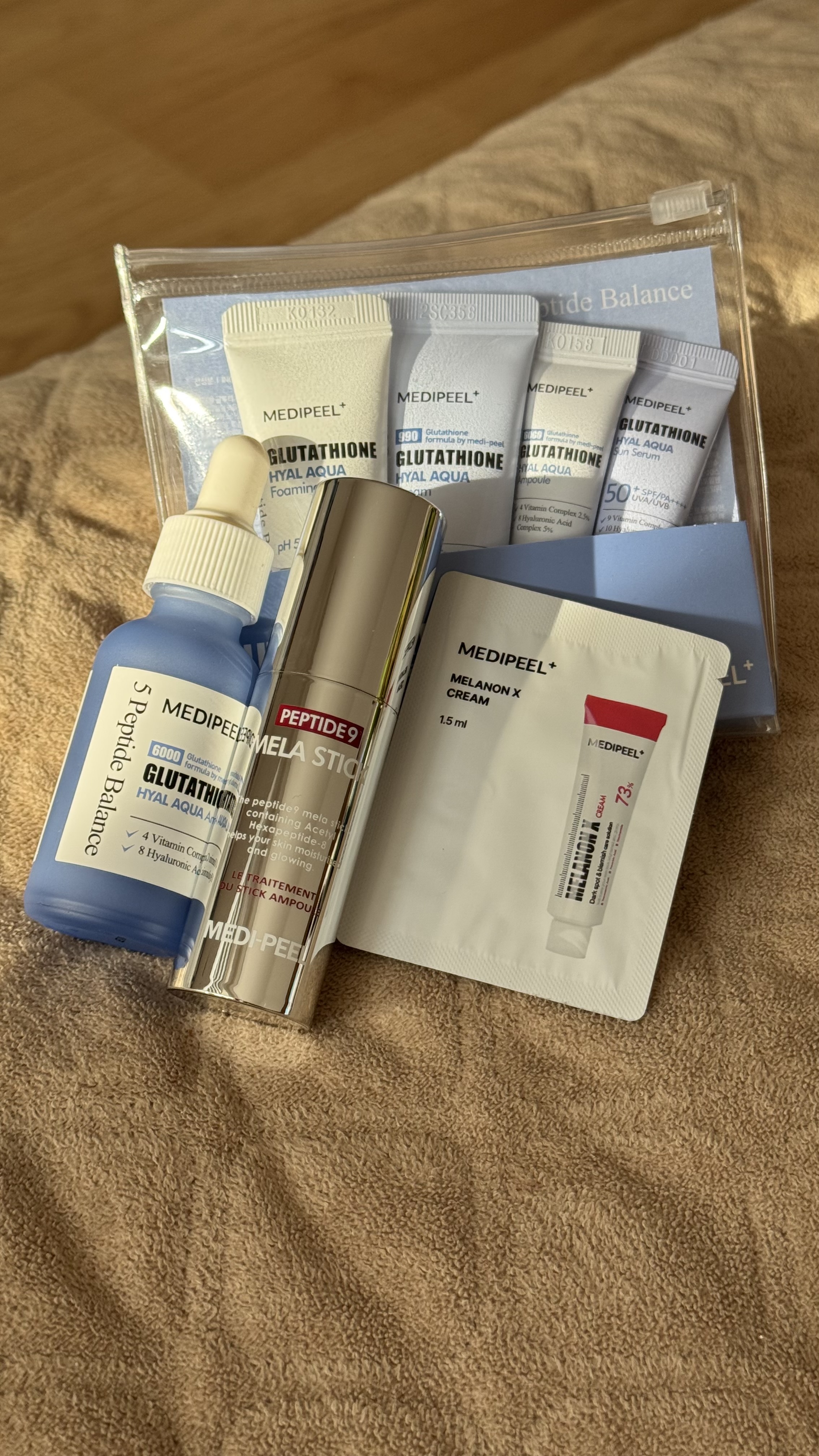MEDIPEEL Glutathione Hyal Aqua Trial Kit: Трансформація Шкіри